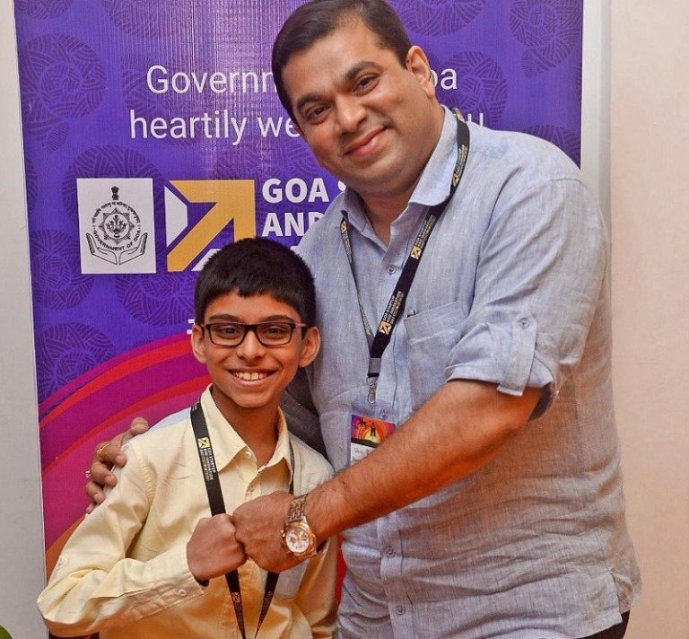 Gajesh Naik - Biểu tượng lập trình trẻ tuổi với ứng dụng giá trị hàng ...